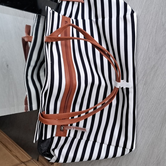 DSW | Bags | Dsw Canvas Weekender Bag | Poshmark